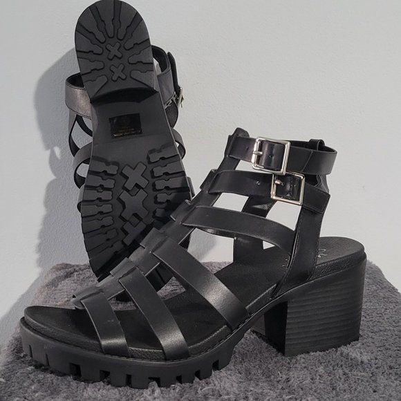 Ynot | Shoes | Black Lug Sole Gladiator Sandals Ynot Size Womens Never ...